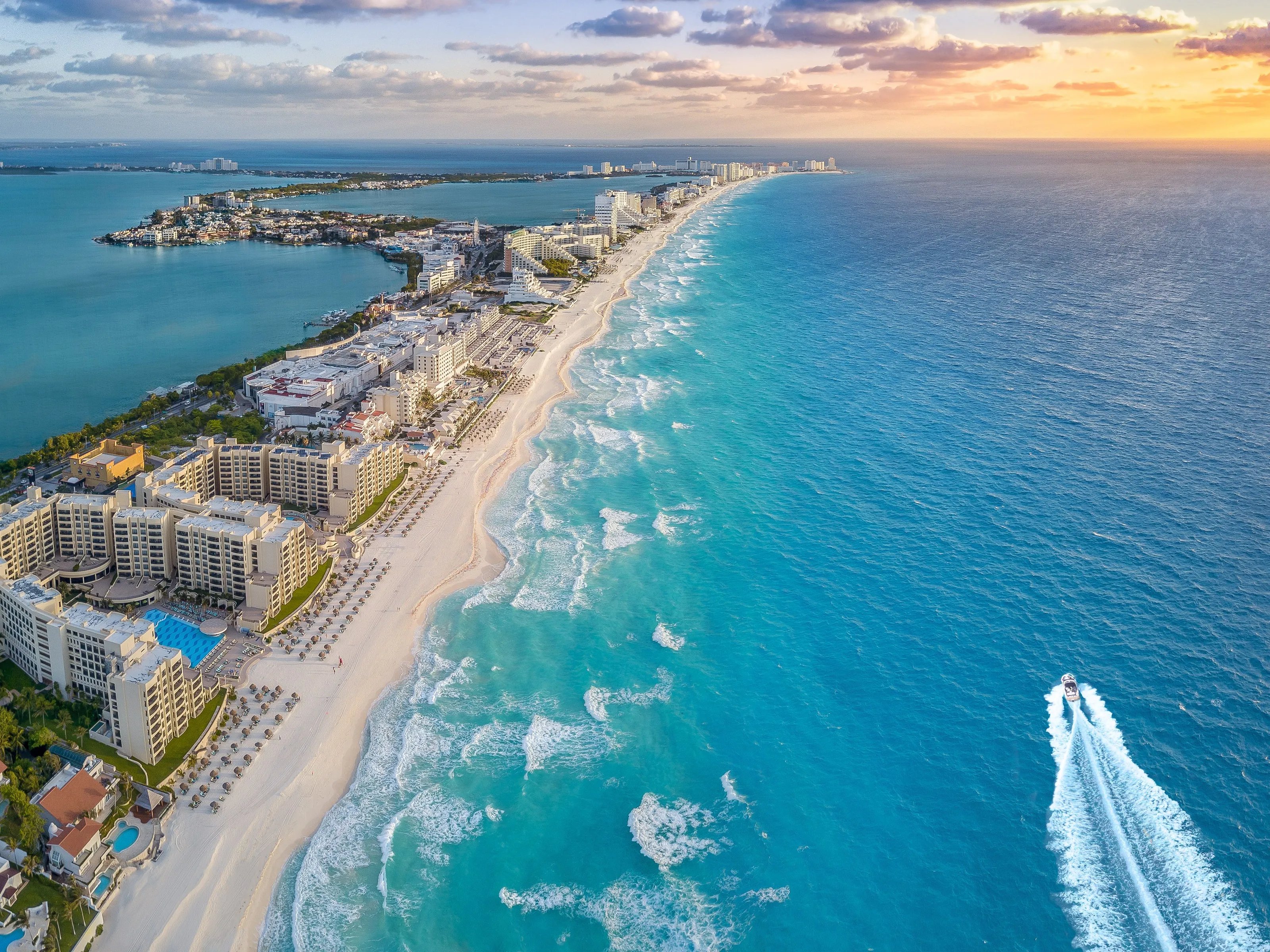 Cancún Weather in September: Averages, Rain & Daylight